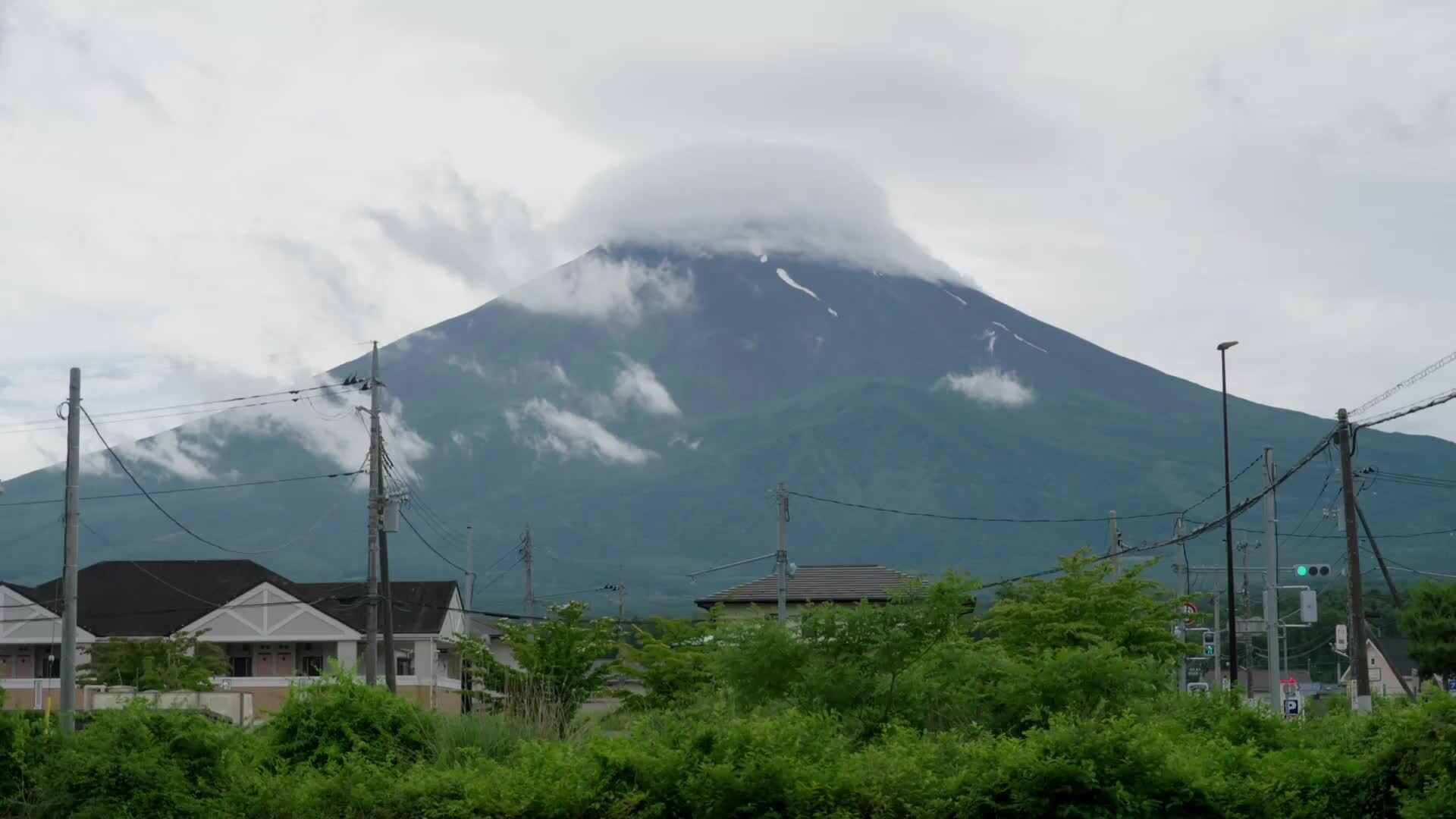 'We want everyone to climb safely' - Hikers swarm Mount Fuji as new ...