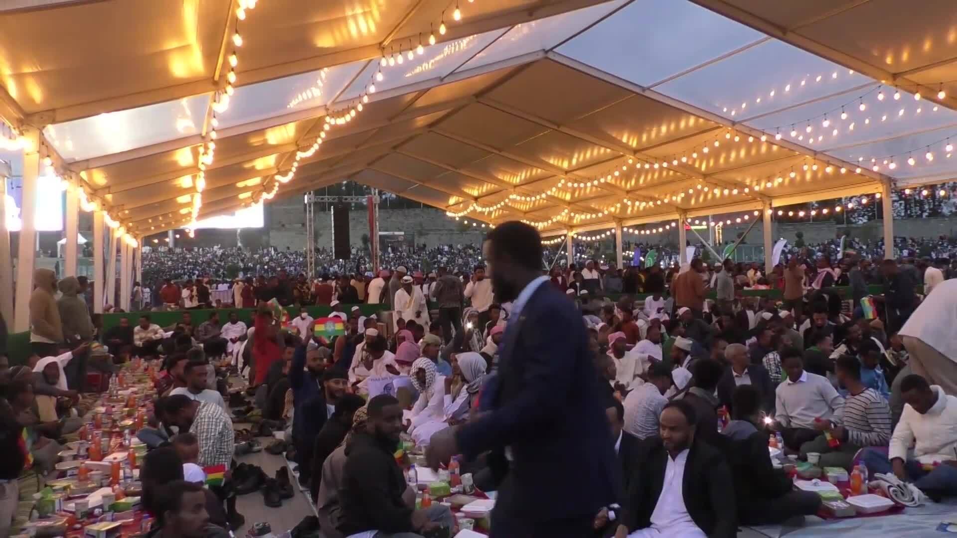 Thousands of Muslims gather for grand Ramadan iftar event in Addis ...