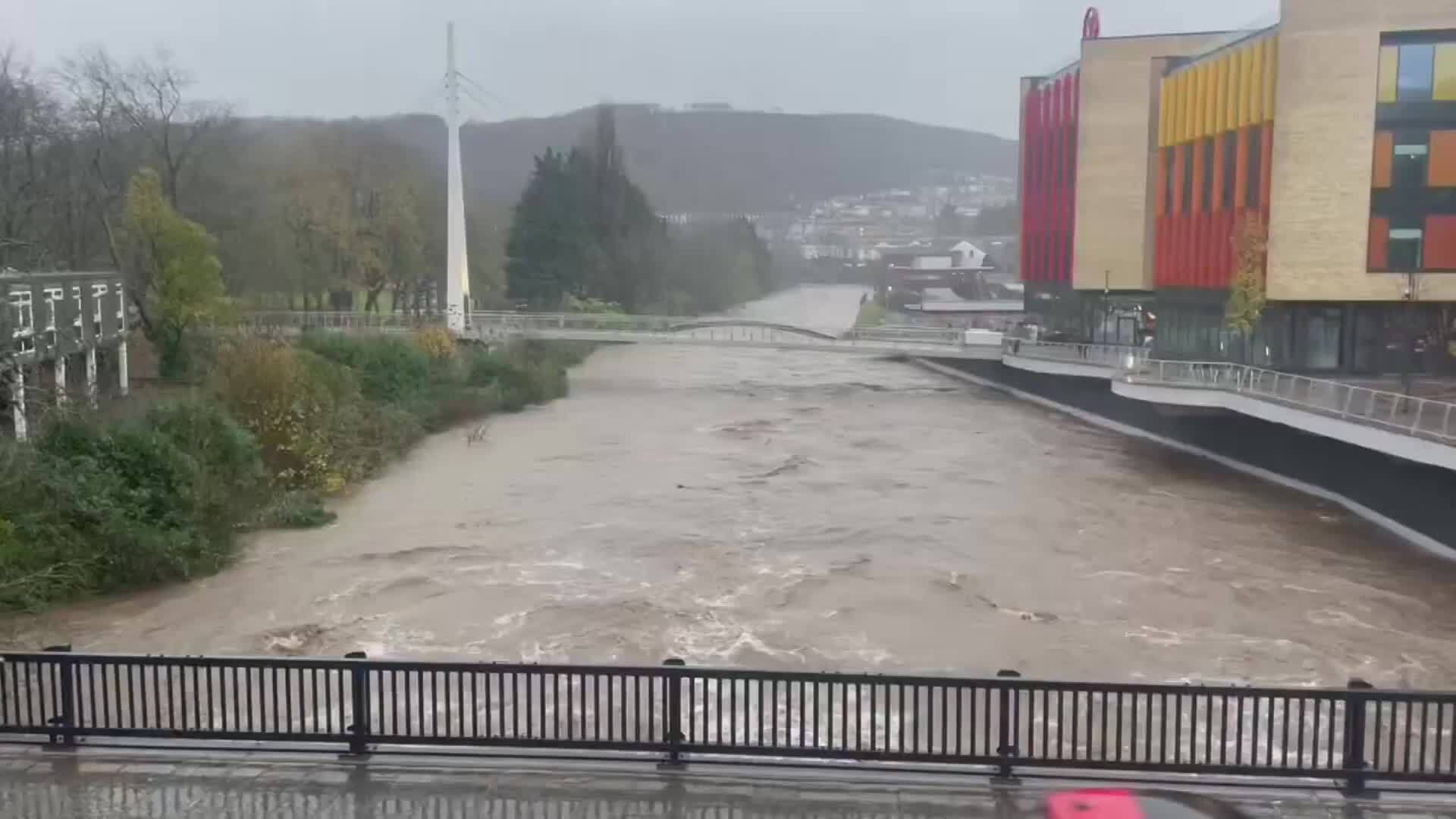 Swollen River Taff floods Pontypridd streets as Storm Bert continues to ...