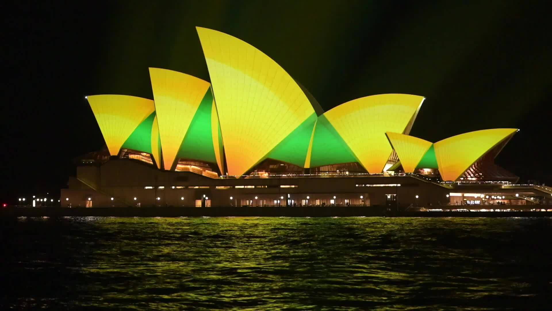 Green and gold! - Sydney Opera House lights up to honour Australia's ...