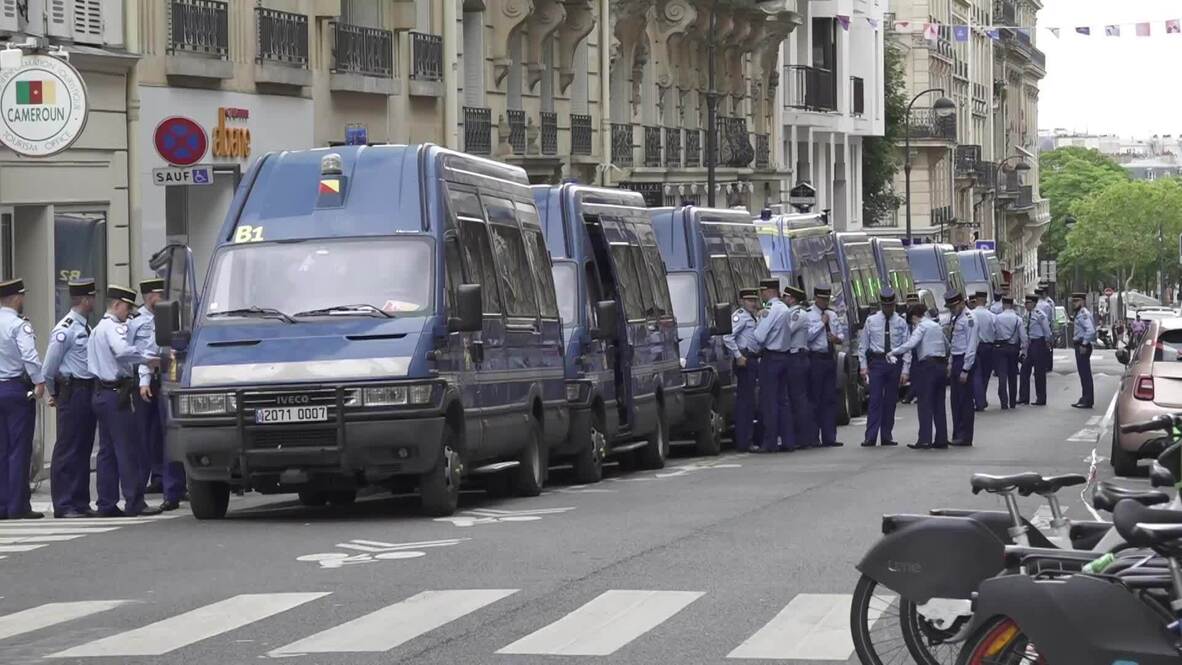 'Police officers from all over the world' - Tourists comment on tight ...