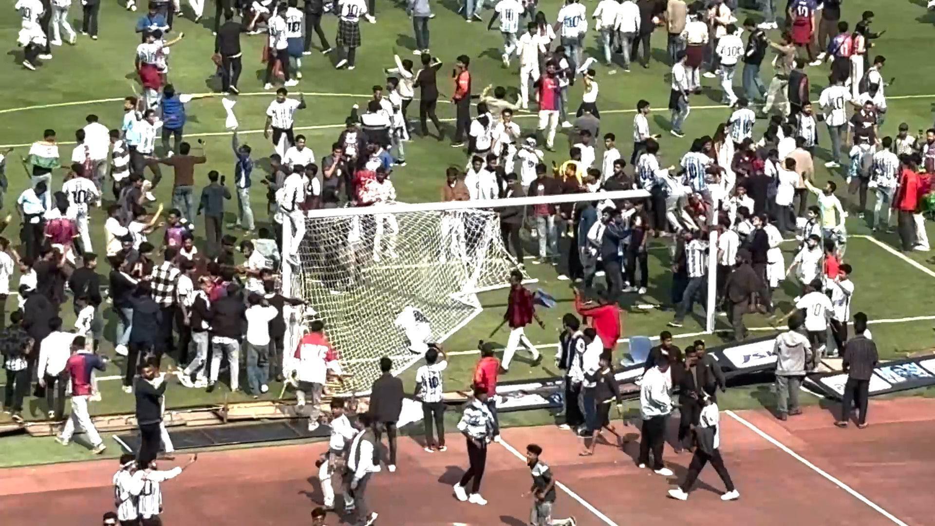 Messi mayhem! - Fans trash Kolkata's Salt Lake stadium after football ...