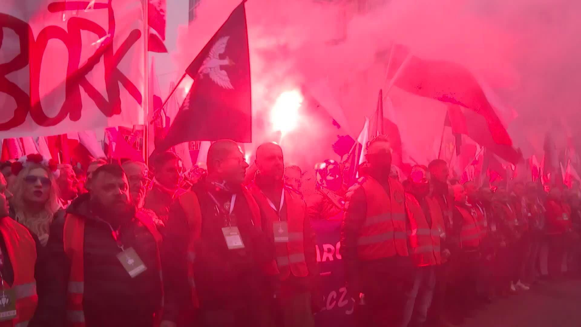 'One nation, strong Poland' - Massive rally in Warsaw amid Polish ...