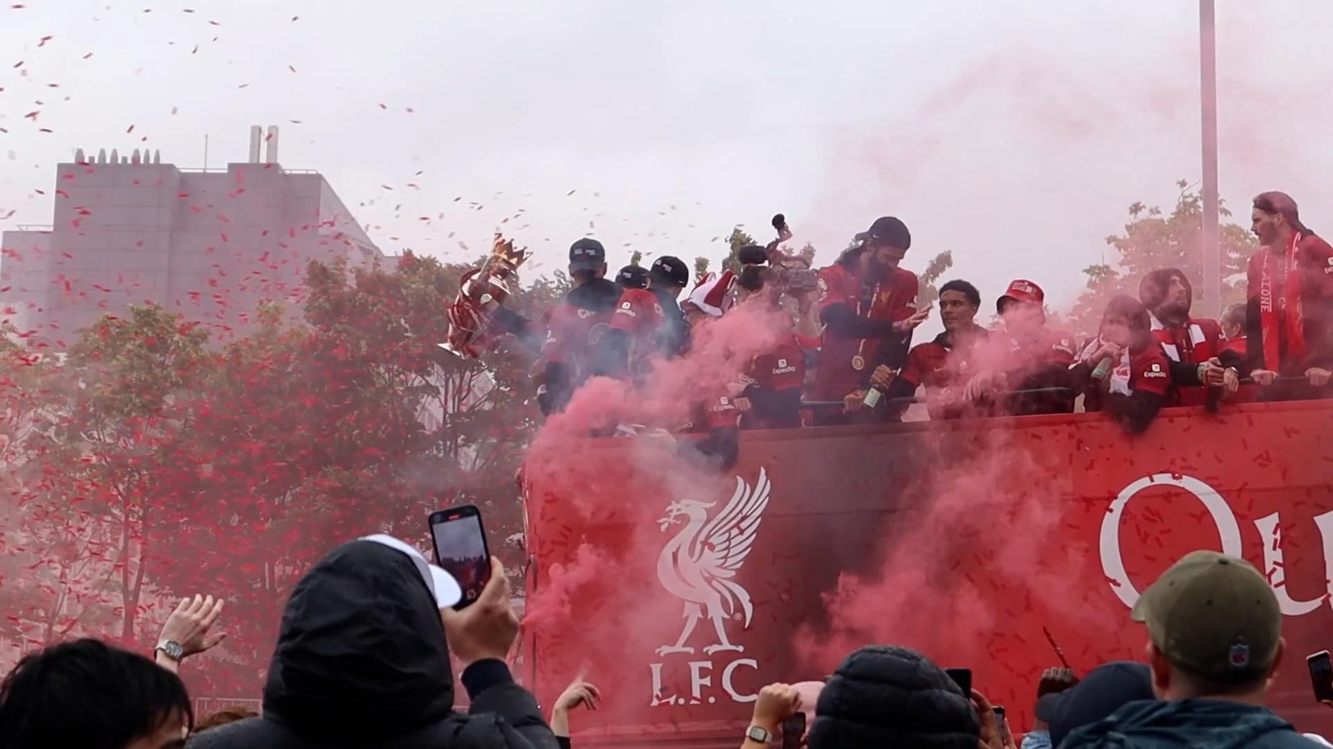Parade turns to tragedy - Fans join Liverpool FC trophy celebrations ...
