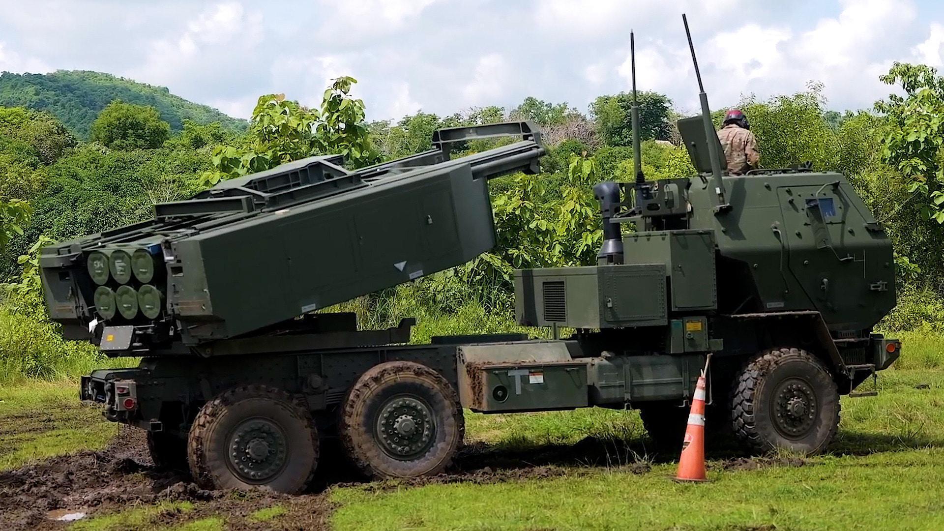 'Operation Lightning Strike' - US, Philippines operate HIMARS artillery ...