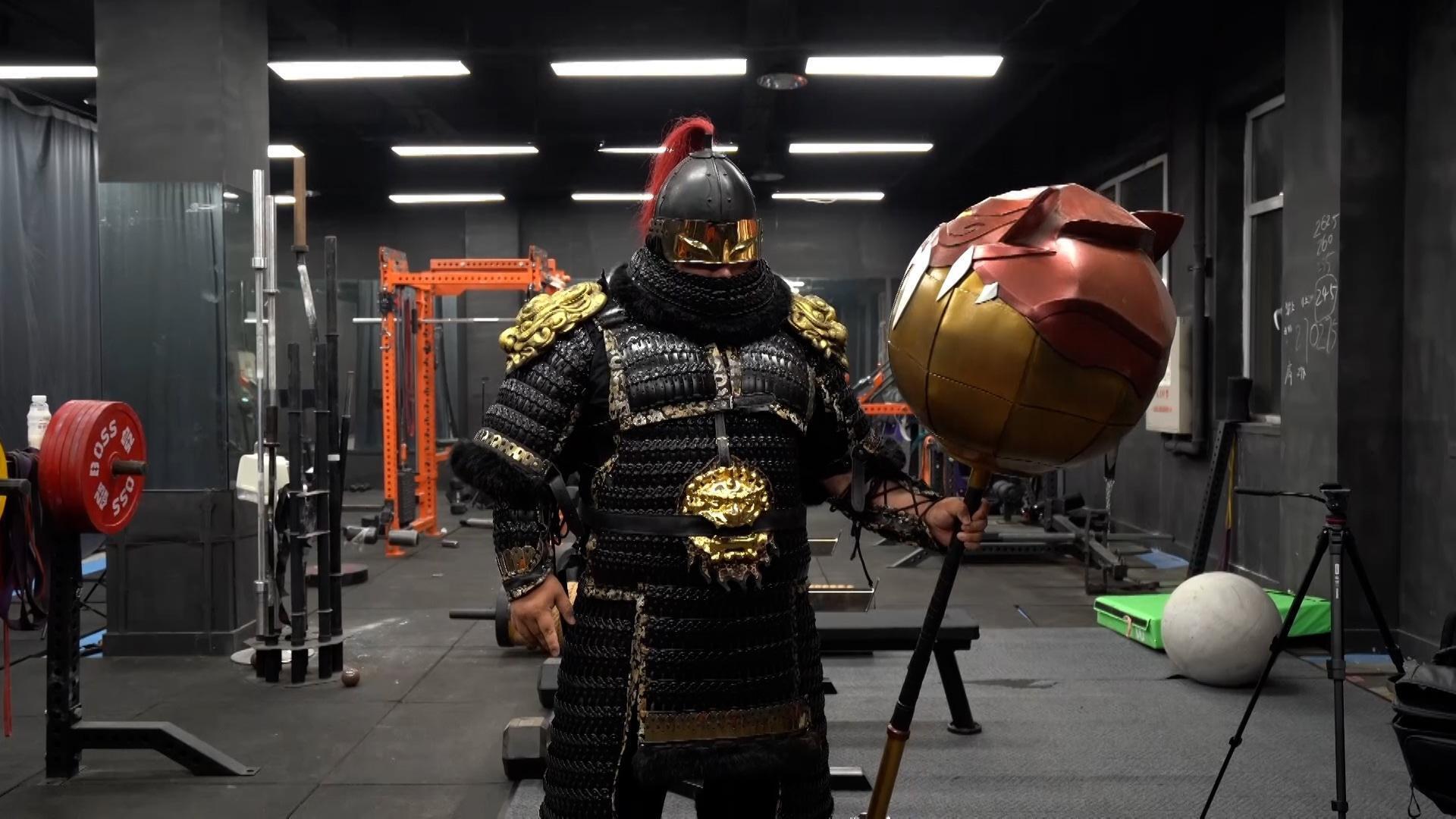 Pumping some serious iron! - Dalian powerlifter Mingjie works out in ...