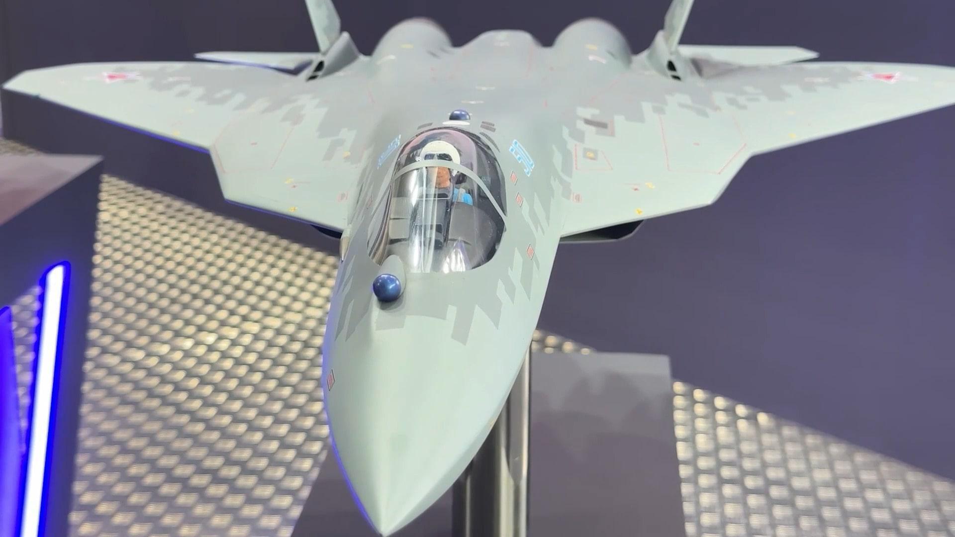Russia unveils AI-enhanced Su-57 fighter jet, latest cutting-edge ...