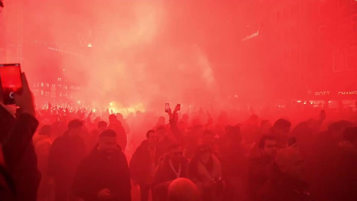 Kicking off! - Thousands of Galatasaray fans take over Amsterdam ahead ...