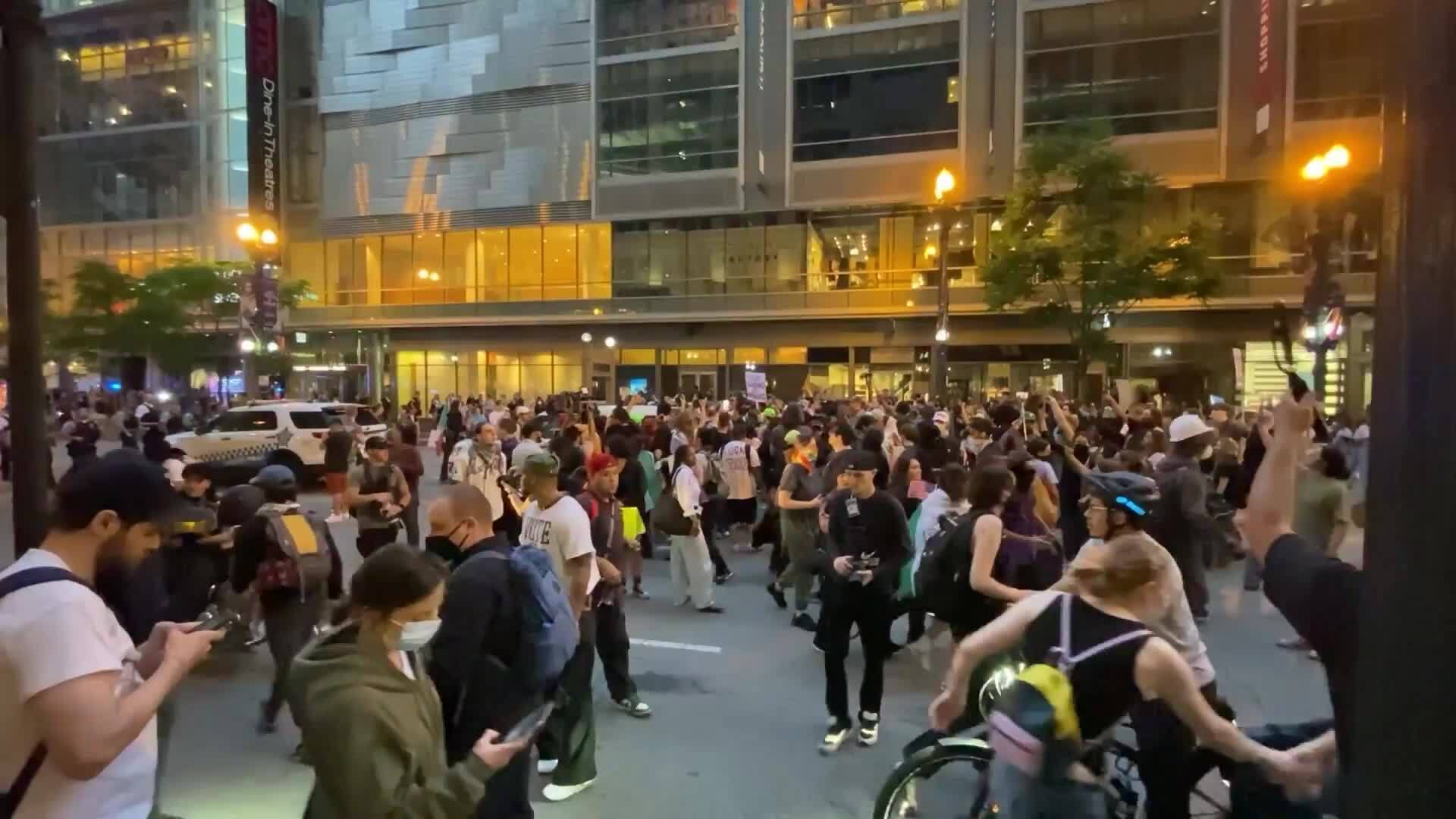 US riots spread - Police deployed as anti-ICE protests surge across ...