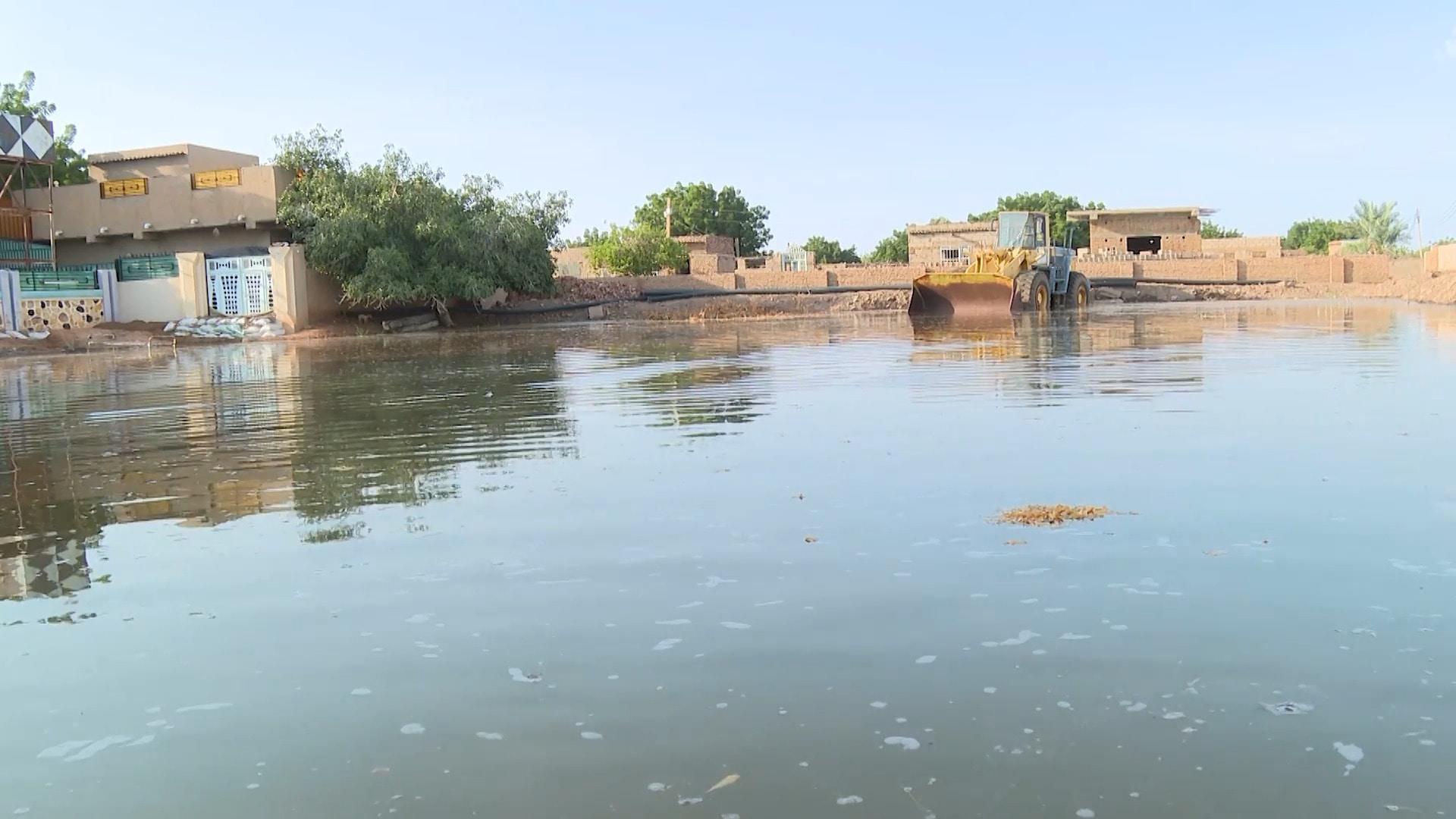 Sudan flooding - Villagers evacuate as Nile bursts banks | Video Viory