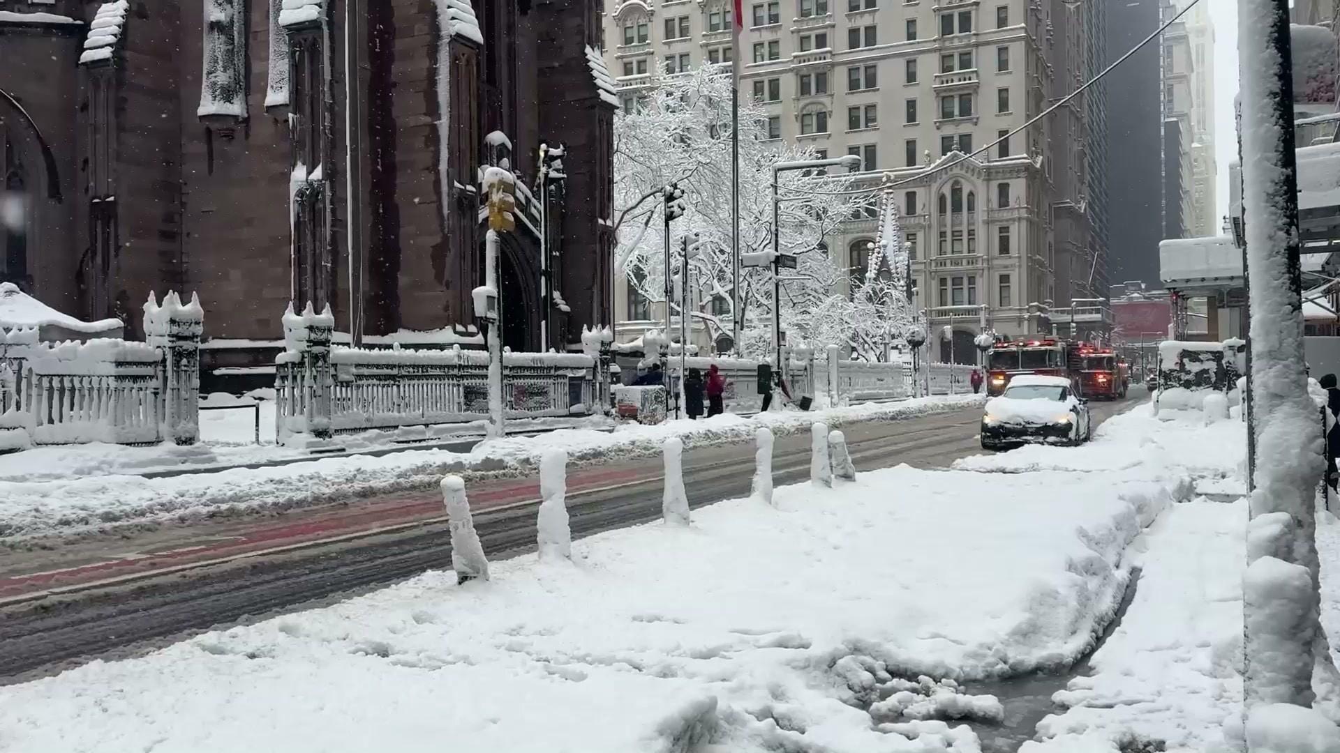 Total whiteout - Emergency services on alert as winter storm buries New ...