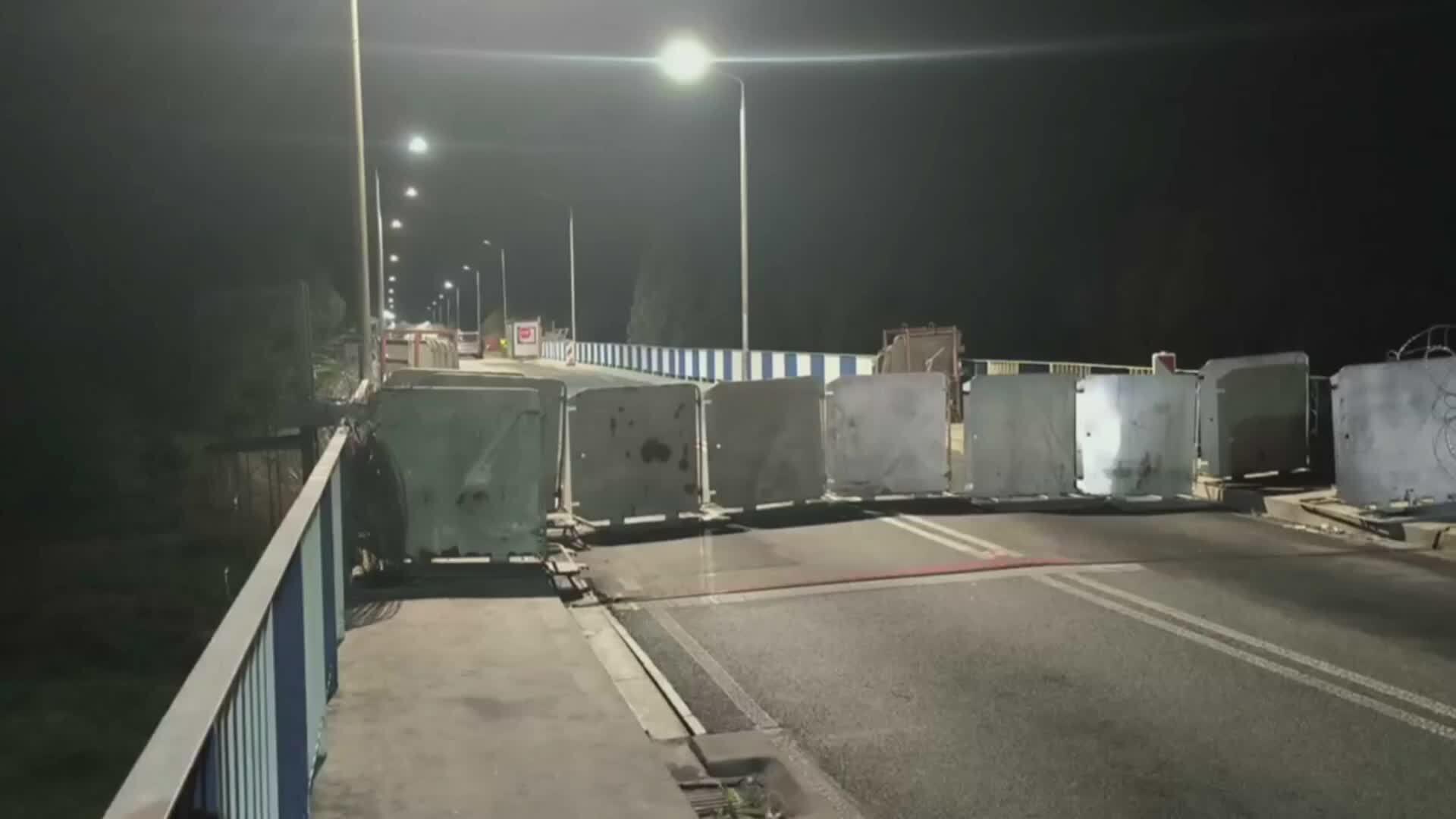 Two weeks notice - Traffic flows as Poland reopens Belarus border after ...