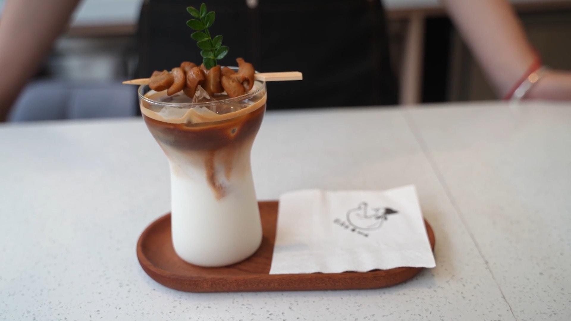 A gutsy brew! Cafe offers bold pig intestine-infused latte taking ...