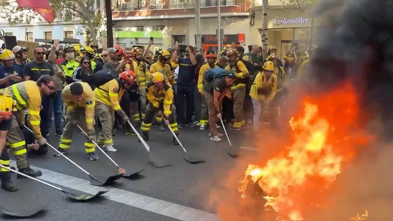 ‘We lose labour rights, forests remain in danger’ - Spanish ...