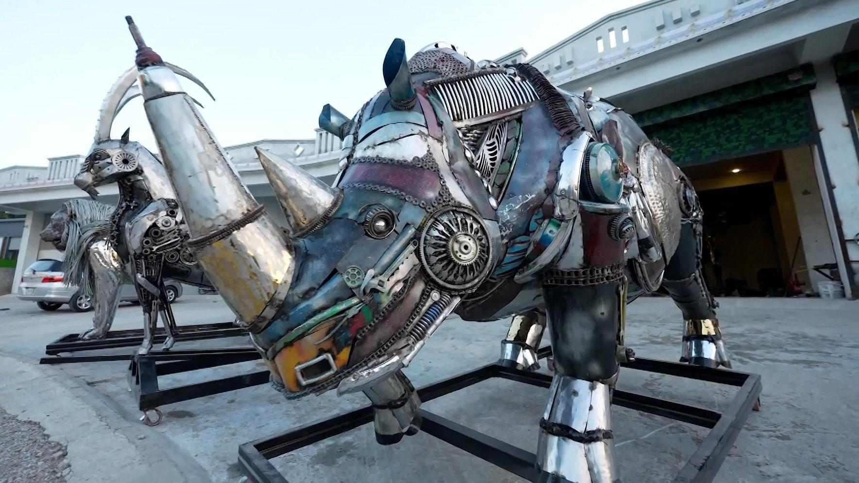 Weld done! Pakistani artist creates stunning animal sculptures from ...