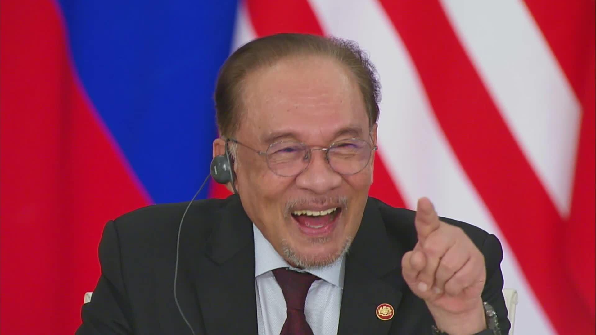 One throne for the king, the second for his wife.... and the third ...