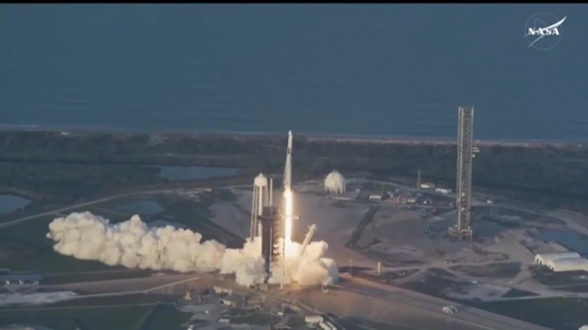 Liftoff! SpaceX Crew-10 launches mission to retrieve stranded NASA astronauts from ISS | Video Viory