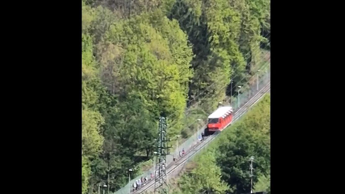 Power outage - Cable car chaos, passengers evacuate as electricity ...