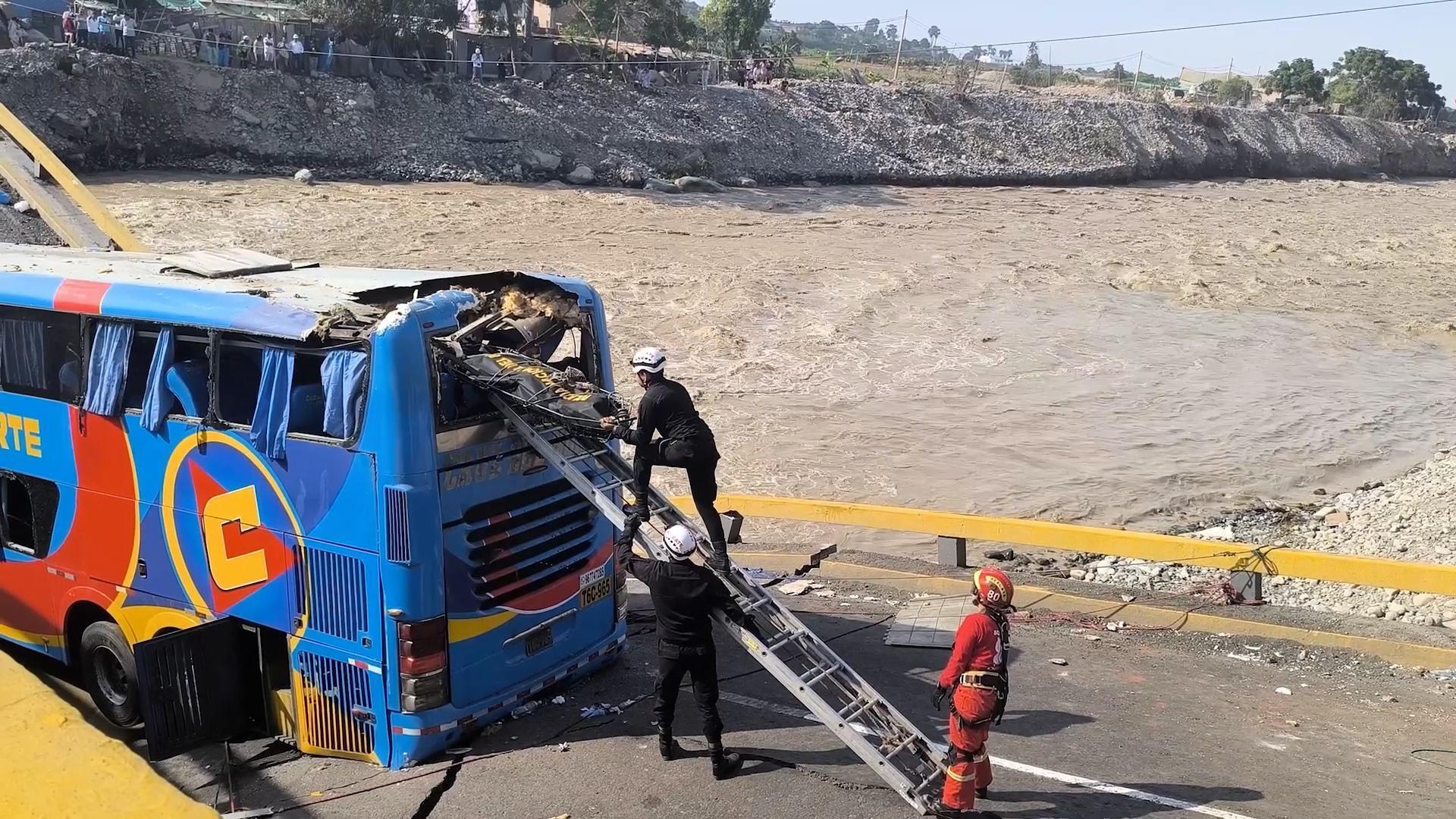 'It was so fast' - Rescuers retrieve body from destroyed bus after ...