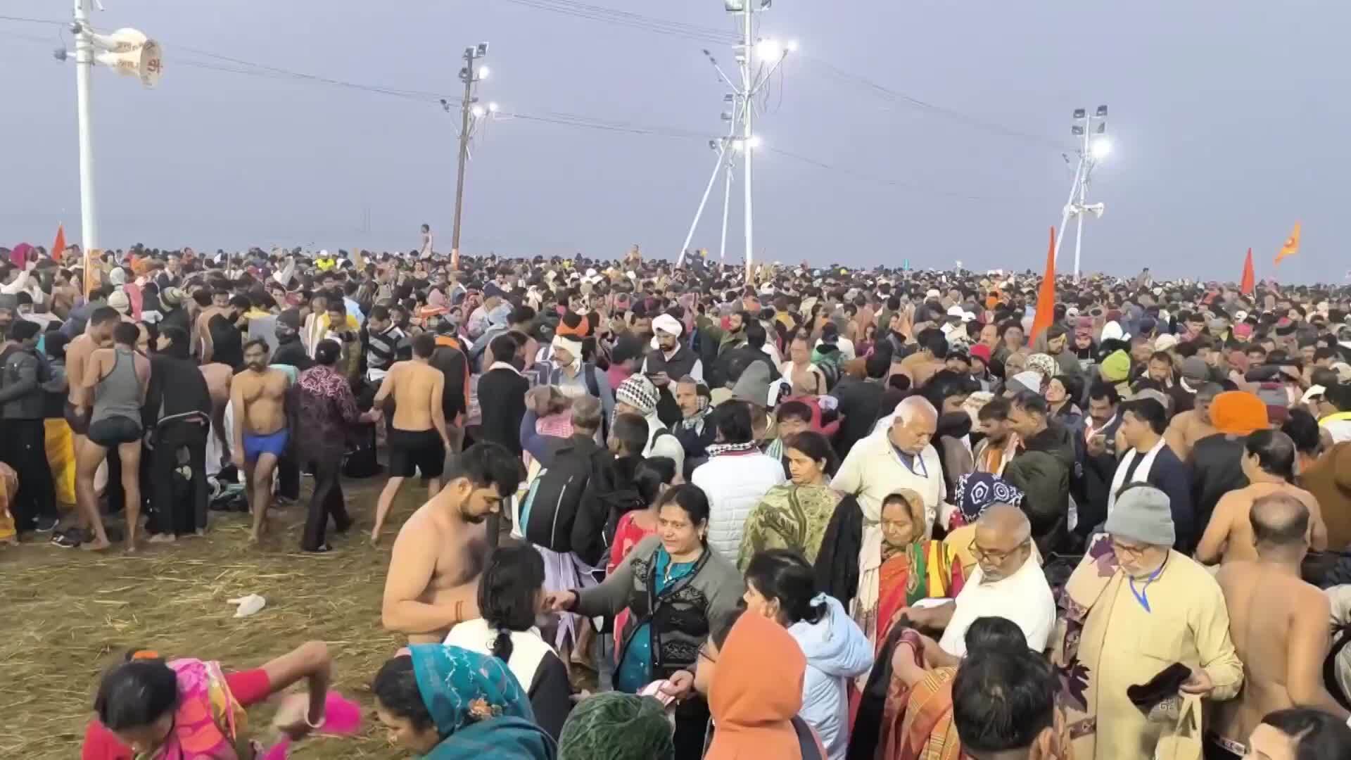 ‘Divine and grand’ - Thousands plunge into Sangama as Maha Kumbh Mela ...