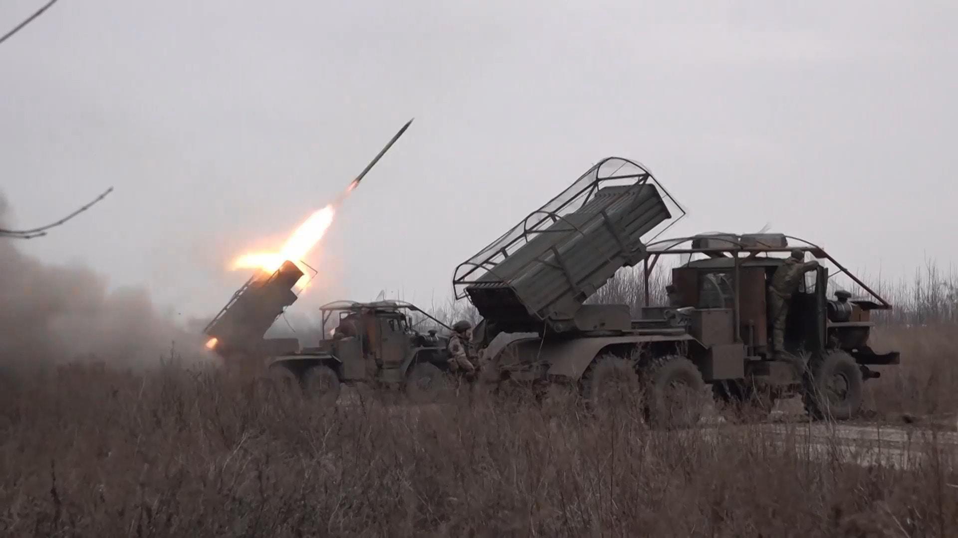 Russian DefMin releases footage of Grad MLRS crews targeting Ukrainian ...
