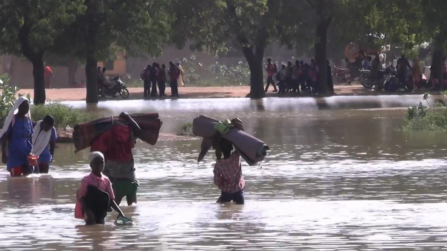 'We are desperate' – Homes damaged, thousands displaced due to flash ...