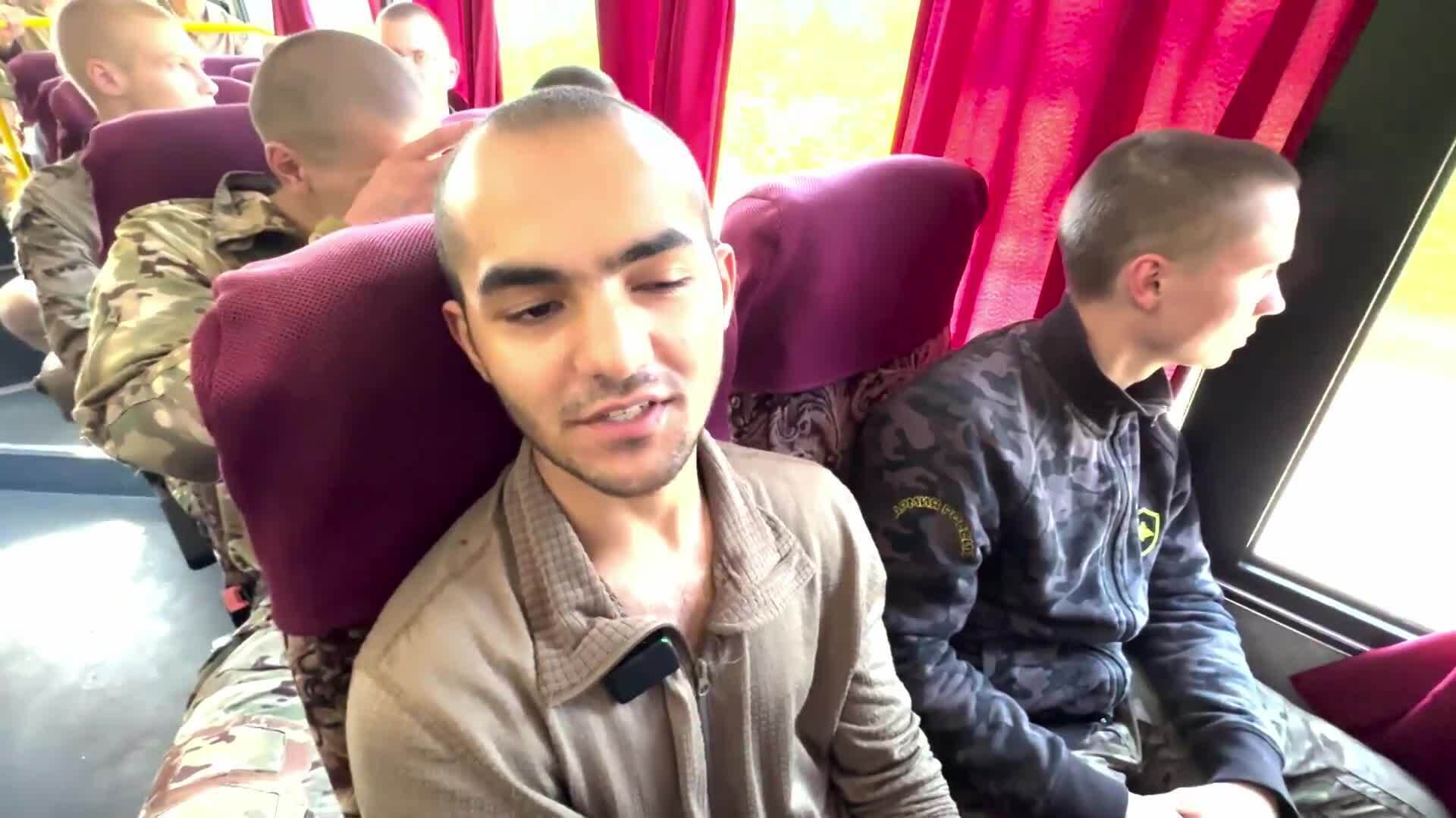 103 عسكريين روس تم أسرهم في مقاطعة كورسك يعودون إلى ديارهم كجزء من صفقة ...