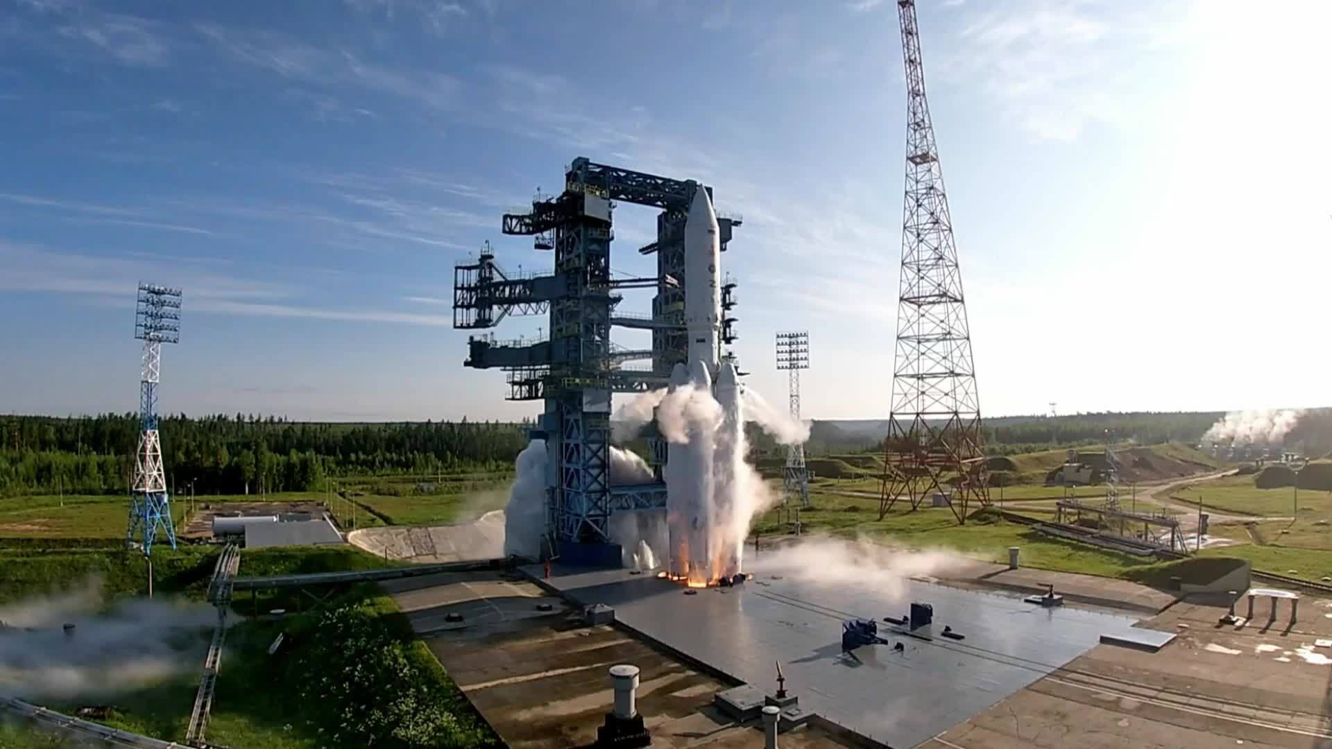 Ready, steady, liftoff! Angara-A5 carrier rocket launches from Plesetsk Cosmodrome | Video Viory