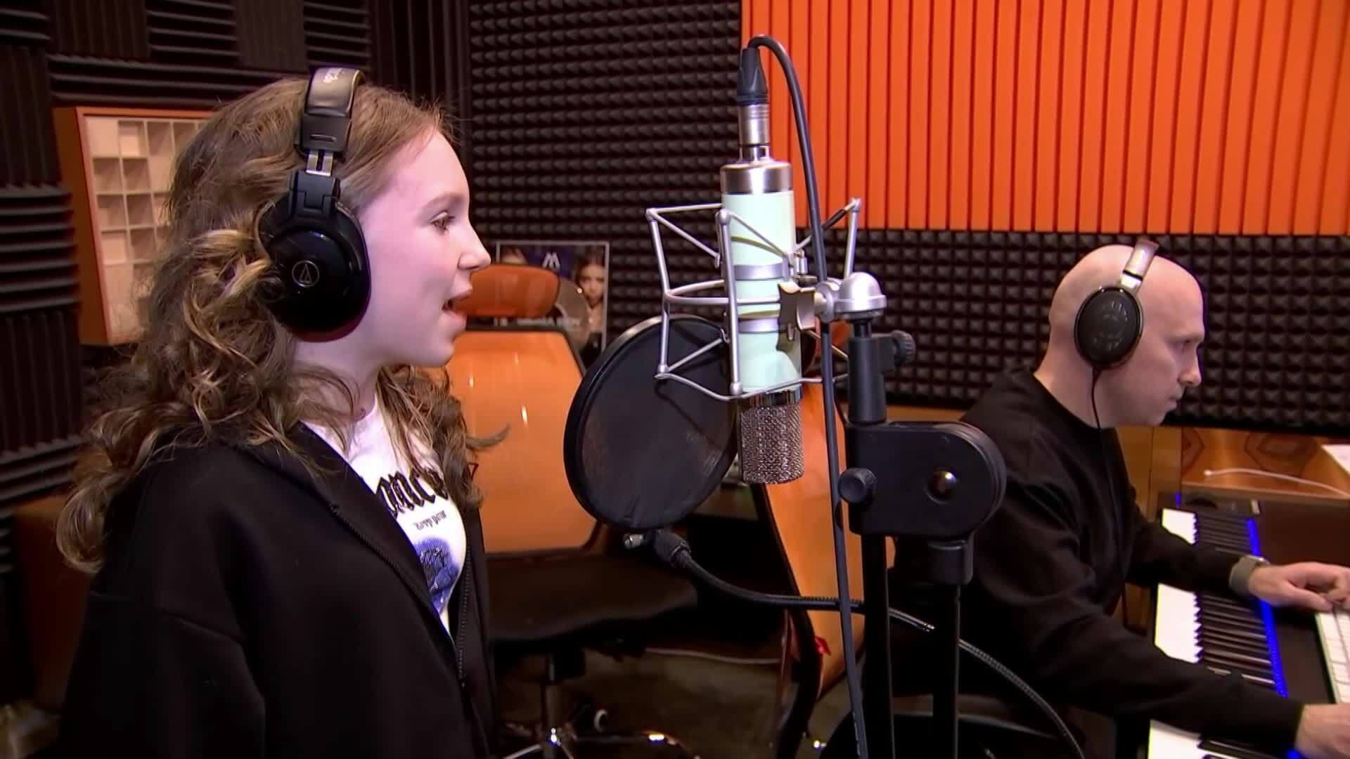 The Russian invasion! 'Sigma Boy' schoolgirl singer on cracking US ...