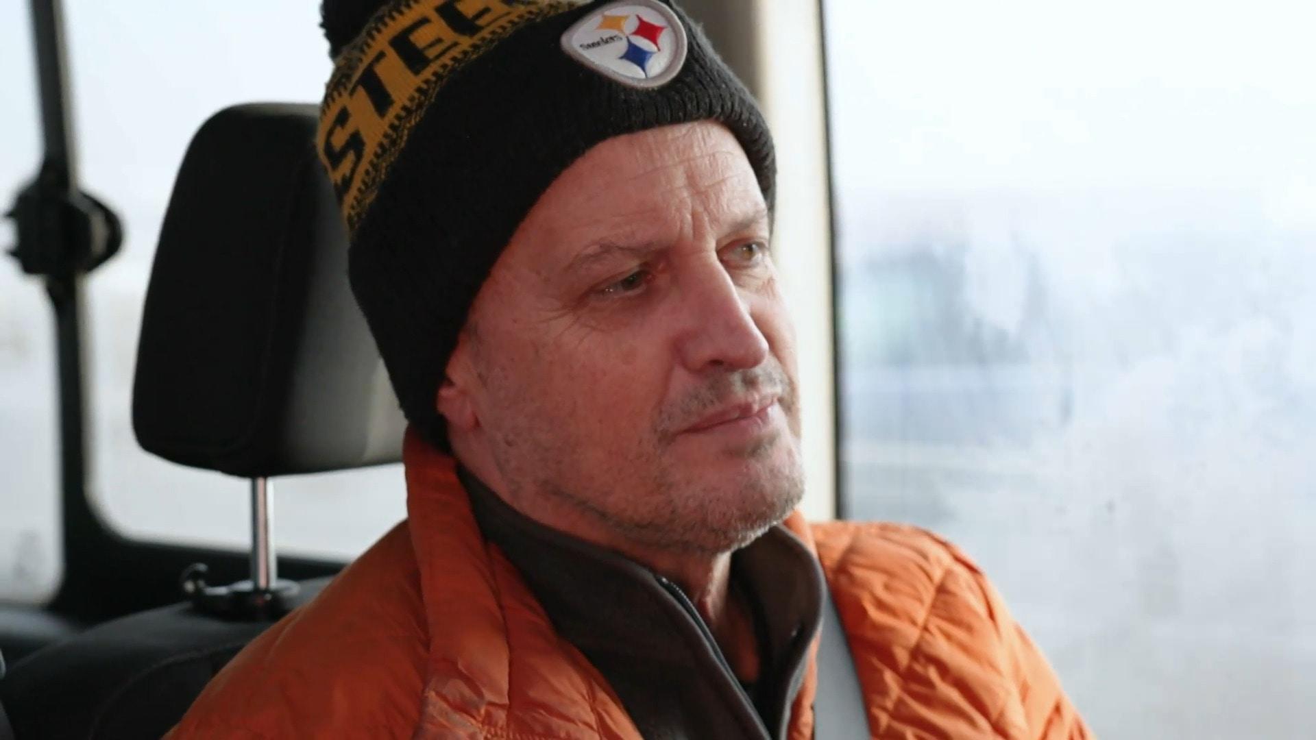 'I just want to be reunited with my family' - Footage of released US ...