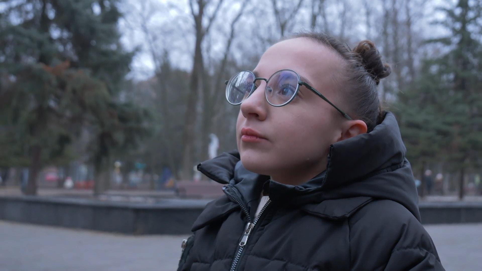 Small but mighty! Russia’s shortest woman proves height no barrier to ...